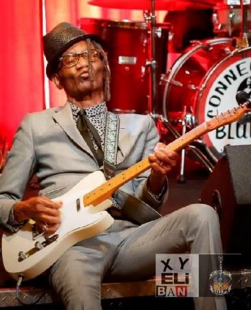 XY Eli's Christmas Spectacular - Black Eyed Sally's